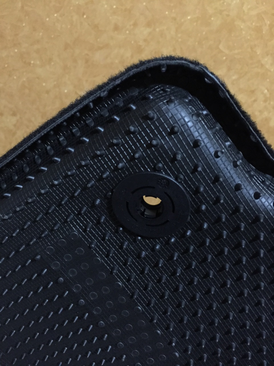 3D ковры в салон — Volkswagen Golf Mk6, 1,4 л, 2012 года | аксессуары ...