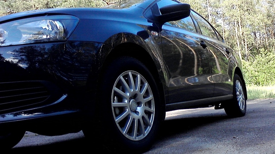 Пищалки от хетча+Alpine CDE-120RR — Volkswagen Polo Sedan, 1,6 л, 2012 ...