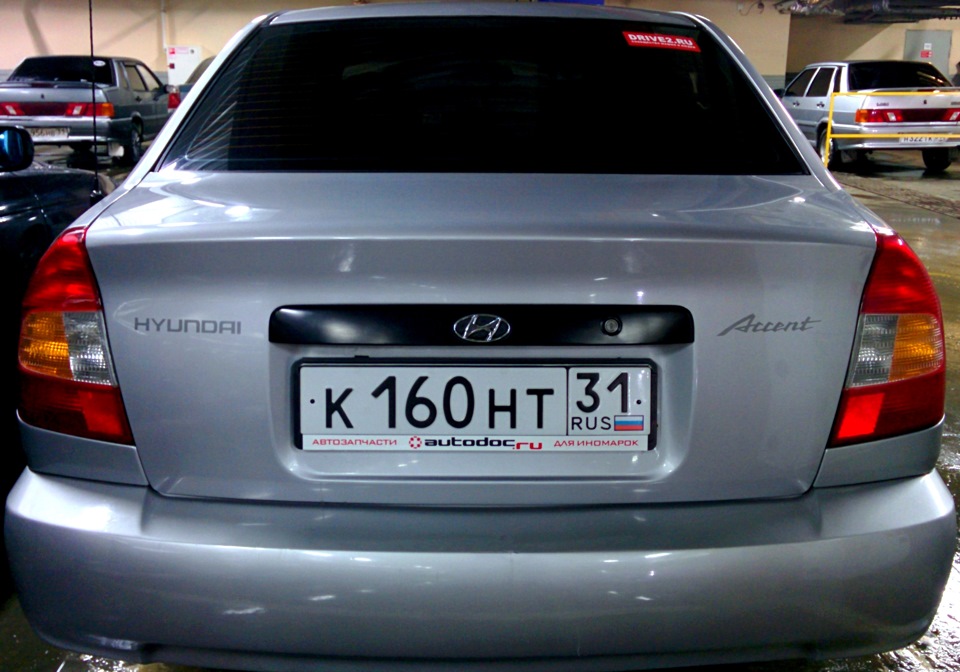 Наклейка Drive2 — Hyundai Accent (2G), 1,5 л, 2003 года | фотография | DRIVE2