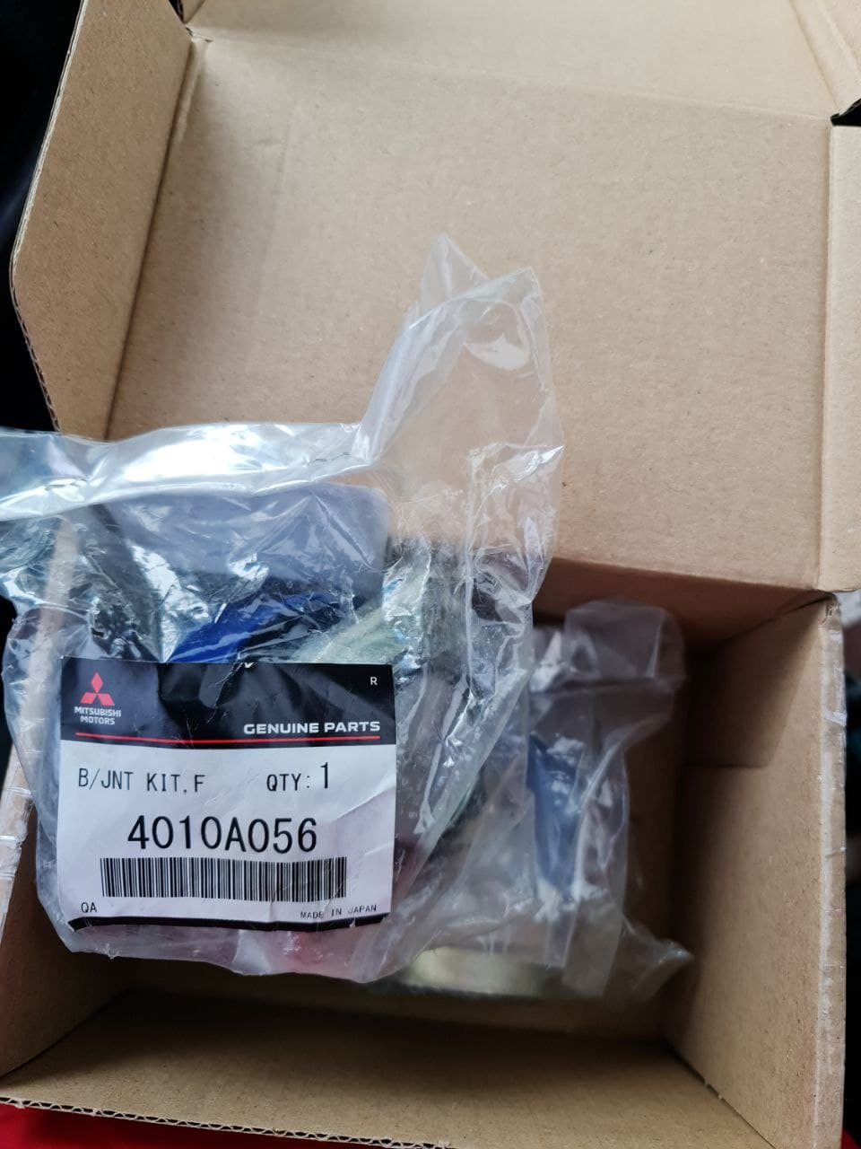 4010A056 ОПОРА ШАРОВАЯ, ВЕРХН.РЫЧАГА ПЕР.ПОДВЕСКИ Mitsubishi | Запчасти ...