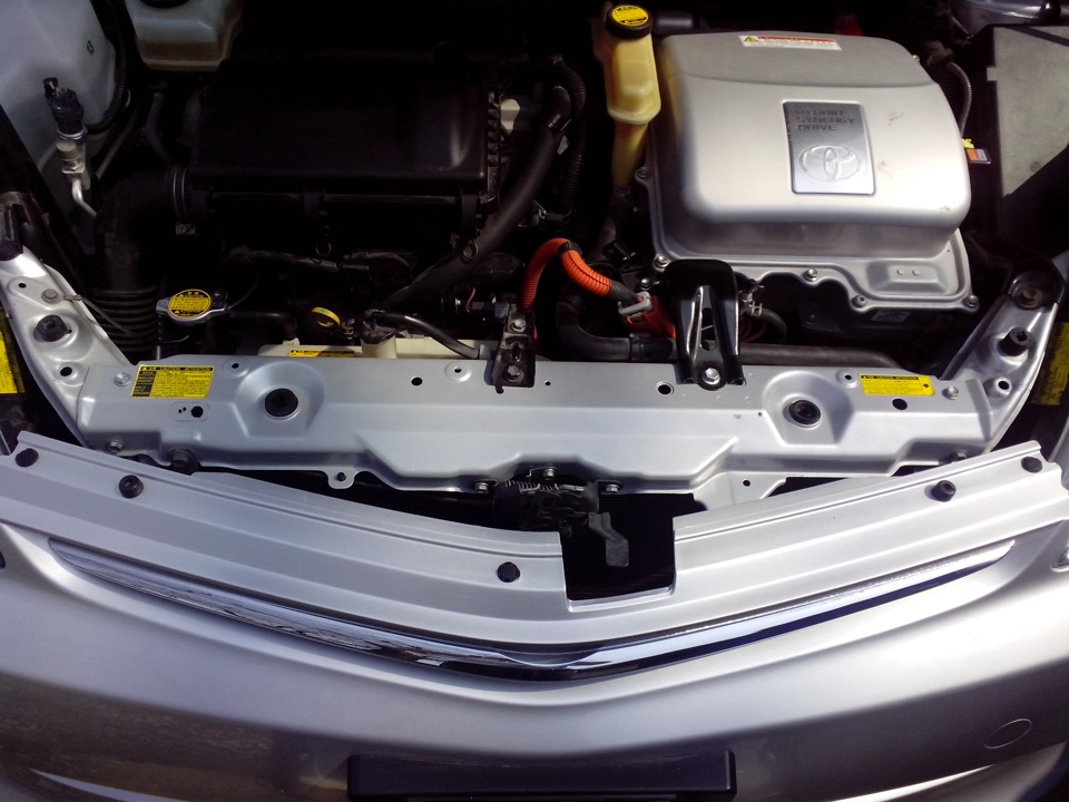 Рамка радиатора, облицовка пластиковая на радиатор — Toyota Prius (20 ...