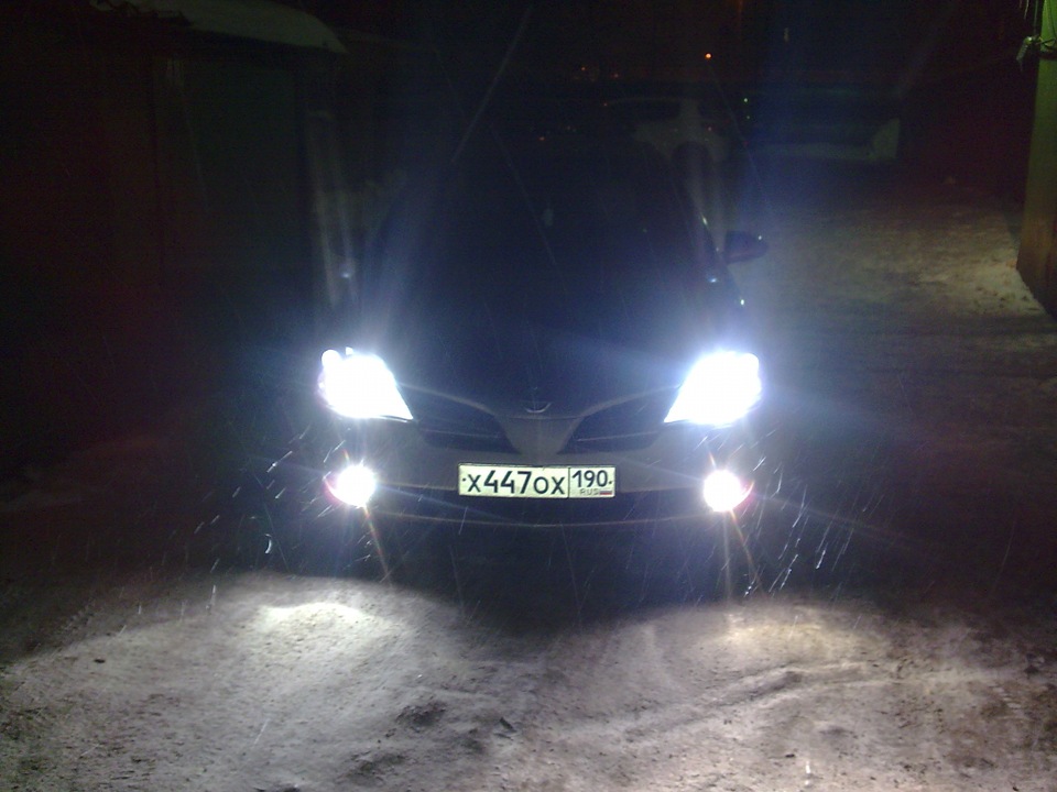 Наконец-то ПТФ не Желтые) — Nissan Primera (P12), 2 л, 2003 года ...