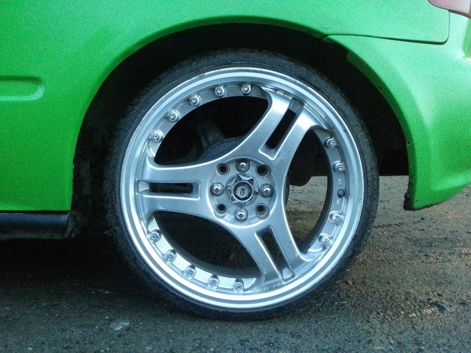 продам резину 185\35\17 — Honda Civic Hatchback (5G), 1,5 л, 1992 года ...