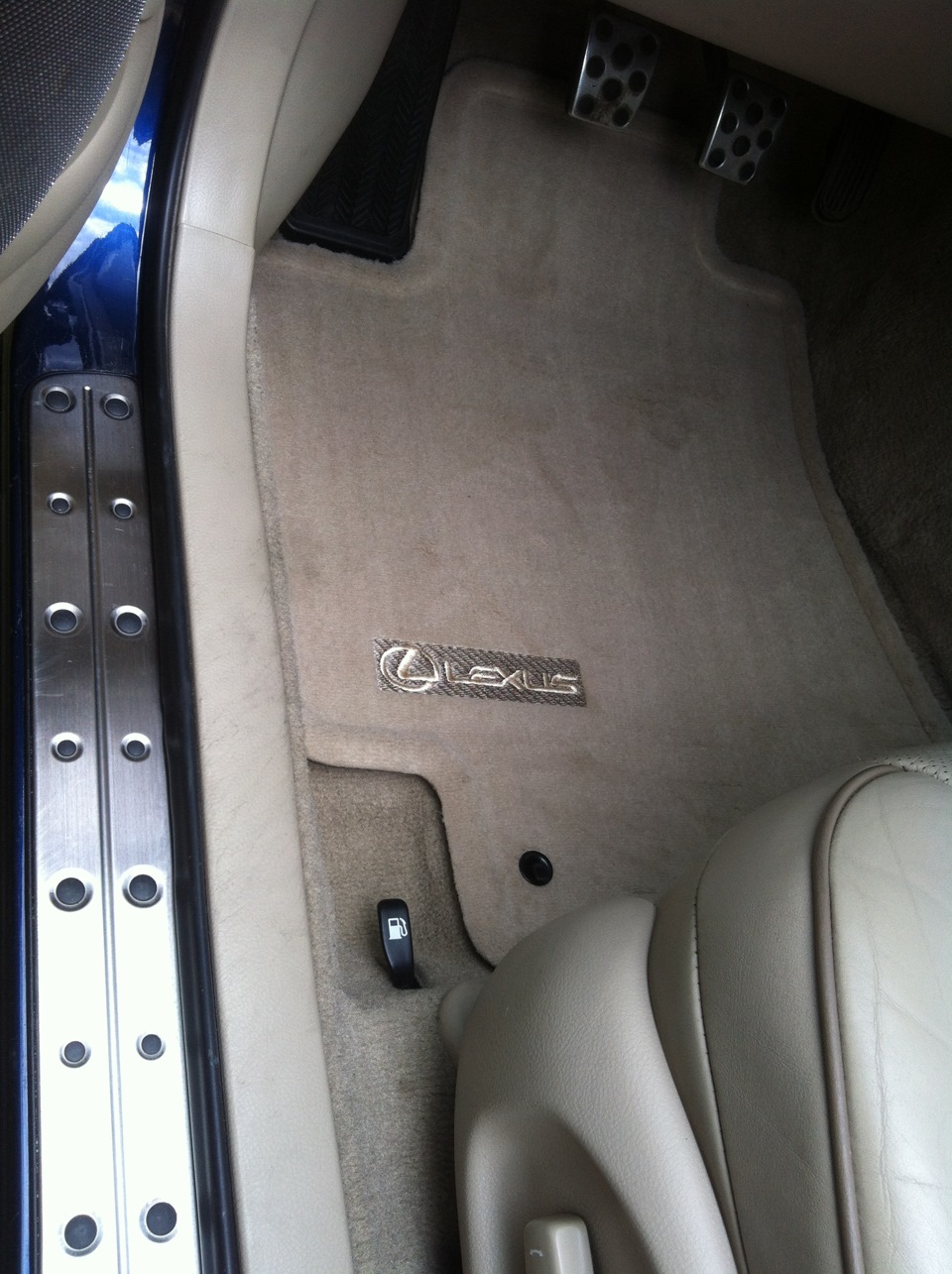 Новые оригинальные коврики — Lexus IS I, 2 л, 2004 года | аксессуары ...