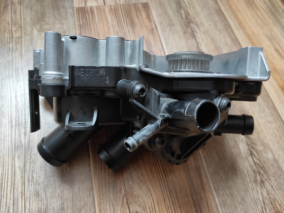 Водяной насос в сборе 1.4 TSI VAG 04E121600BD DOLZ A239 на Volkswagen ...