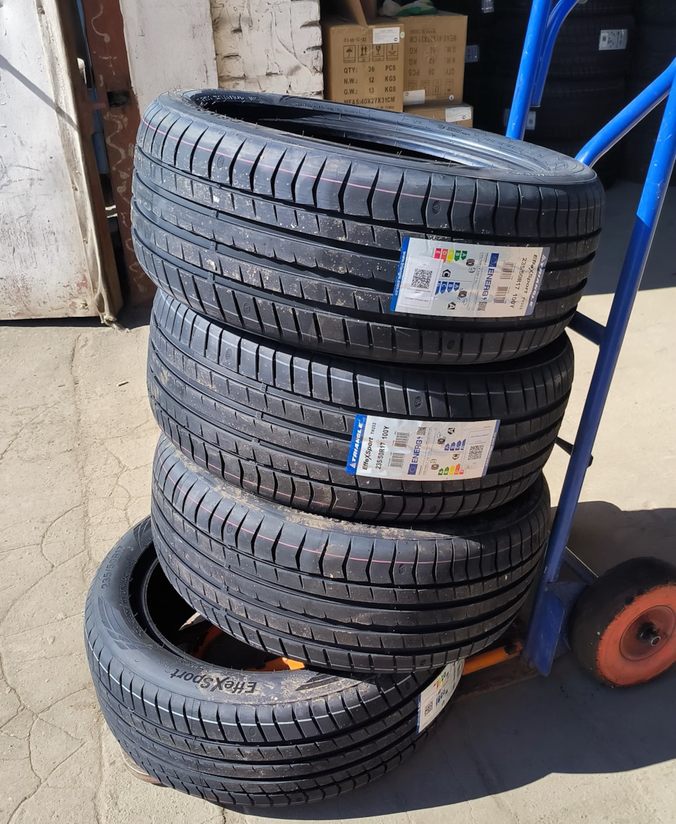 Переобувка на лето — Volkswagen Passat Alltrack (B7), 2 л, 2013 года ...