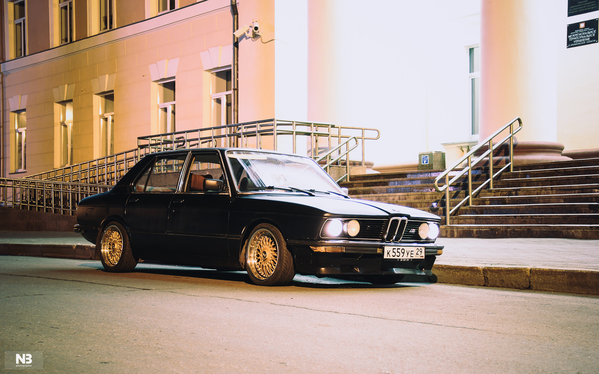 BMW e12 Part2(City) — BMW 5 series (E12), 2,5 л, 1978 года | фотография | DRIVE2