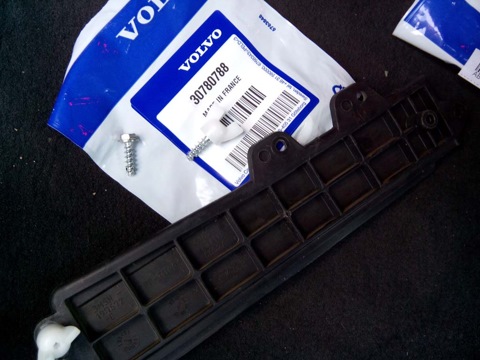 30780788 Барашковый винт Volvo | Запчасти на DRIVE2