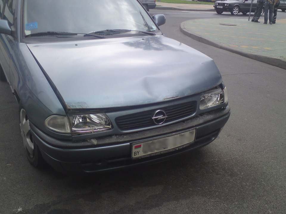 Догнал GOLFa — Opel Astra F, 1,6 л, 1997 года | ДТП | DRIVE2