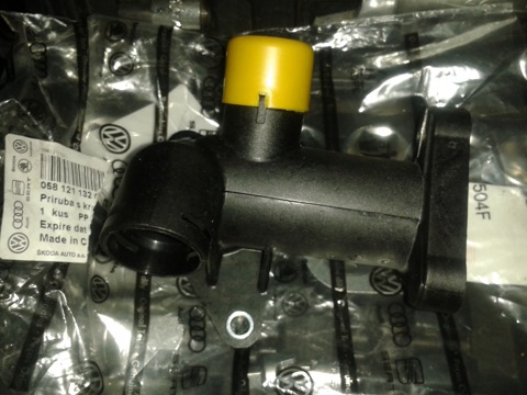 058121132 Фланец системы охлаждения VAG | Запчасти на DRIVE2