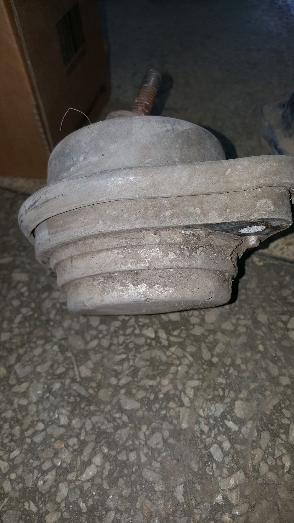 и подушка как лягушка убежала … — BMW X3 (E83), 2,5 л, 2008 года ...