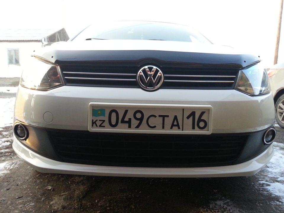 Рамка на гос.номер. — Volkswagen Polo Sedan, 1,6 л, 2013 года | тюнинг ...