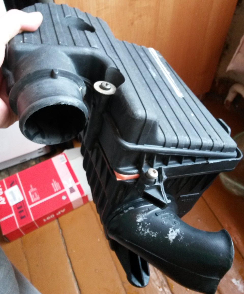 Корпус воздушного фильтра — FIAT Marea, 1,9 л, 2002 года | своими ...