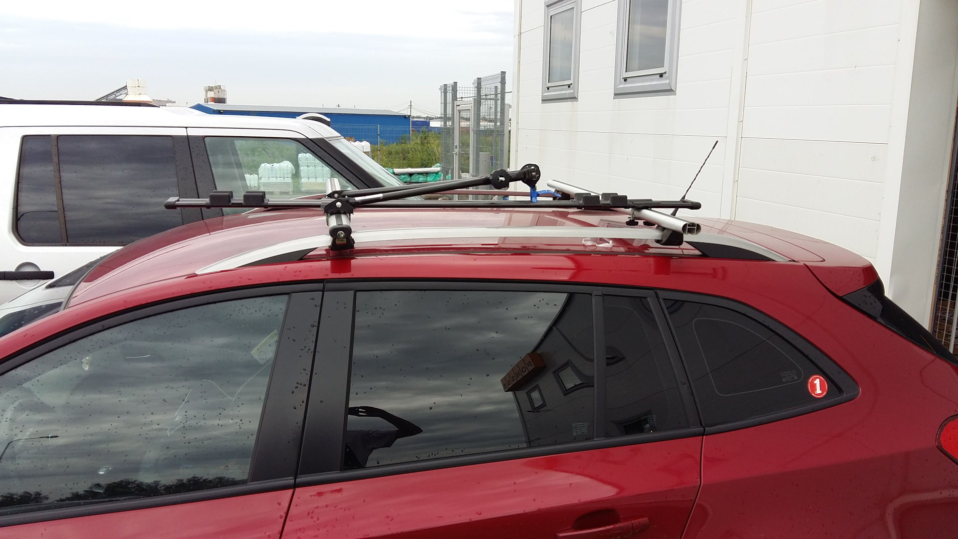 Рога на крышу — Chevrolet Cruze Station Wagon, 2013 года | аксессуары ...