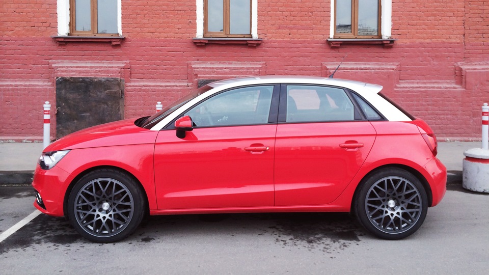 Audi A1 Sportback 1.4 бензиновый 2013 | ROTIFORM BLQ 18" на DRIVE2