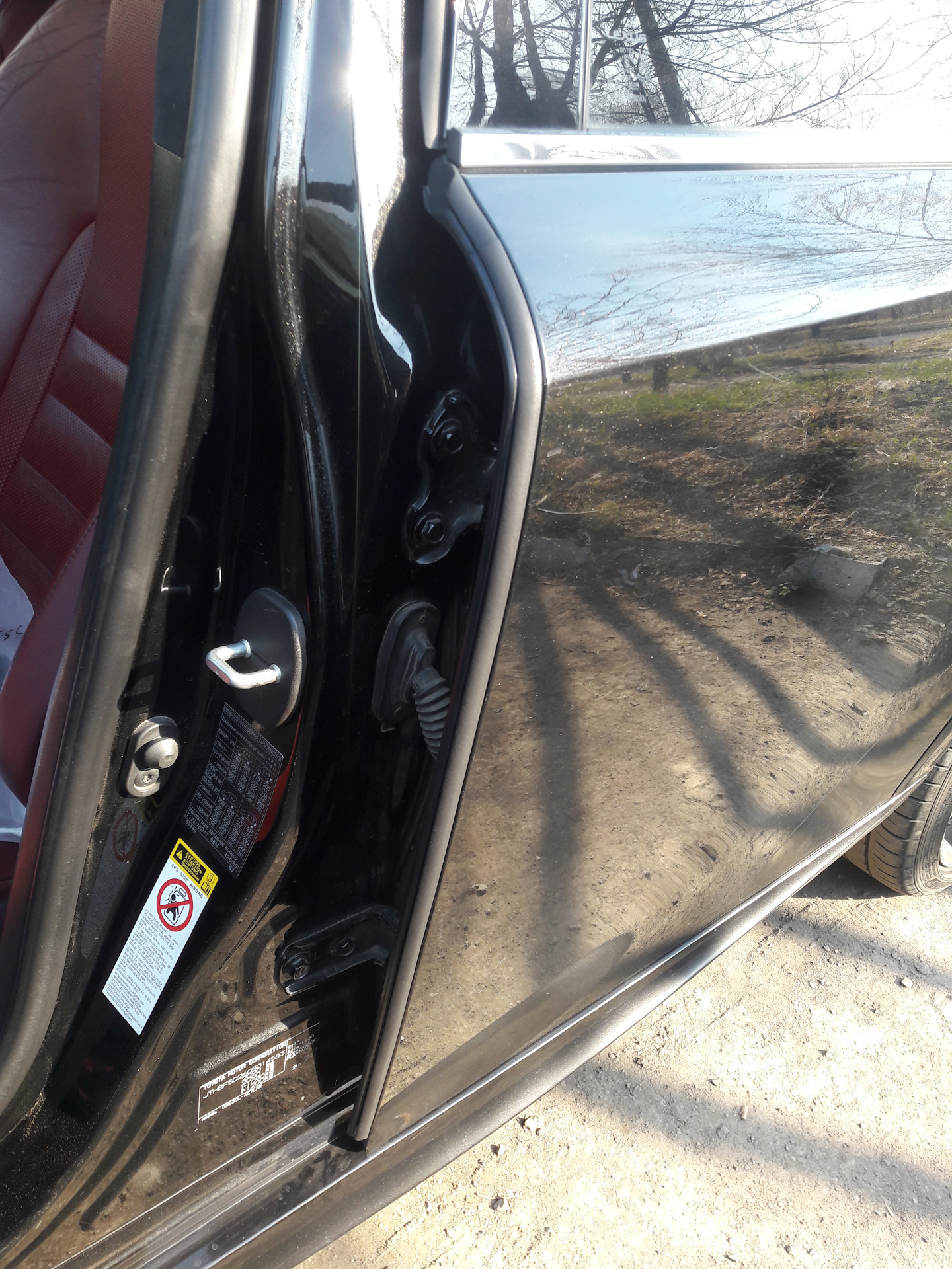 2. Уплотнительные резинки в дверные проемы — Lexus IS III, 2,5 л, 2014 ...