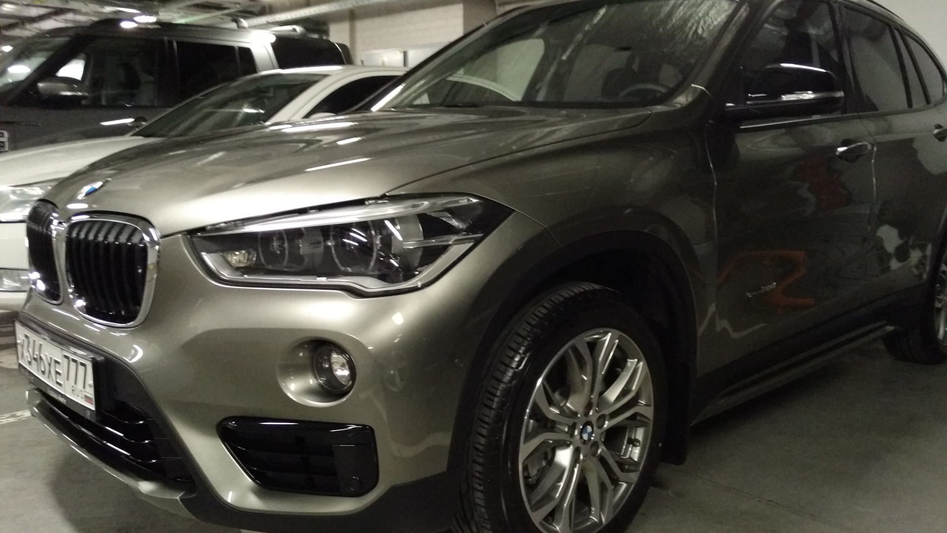 BMW X1 (F48) 2.0 бензиновый 2017 | Platinum Silver на DRIVE2