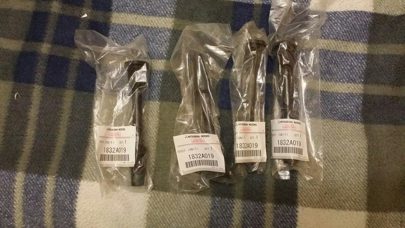 Замена наконечников катушек — Mitsubishi Lancer IX, 2 л, 2004 года ...