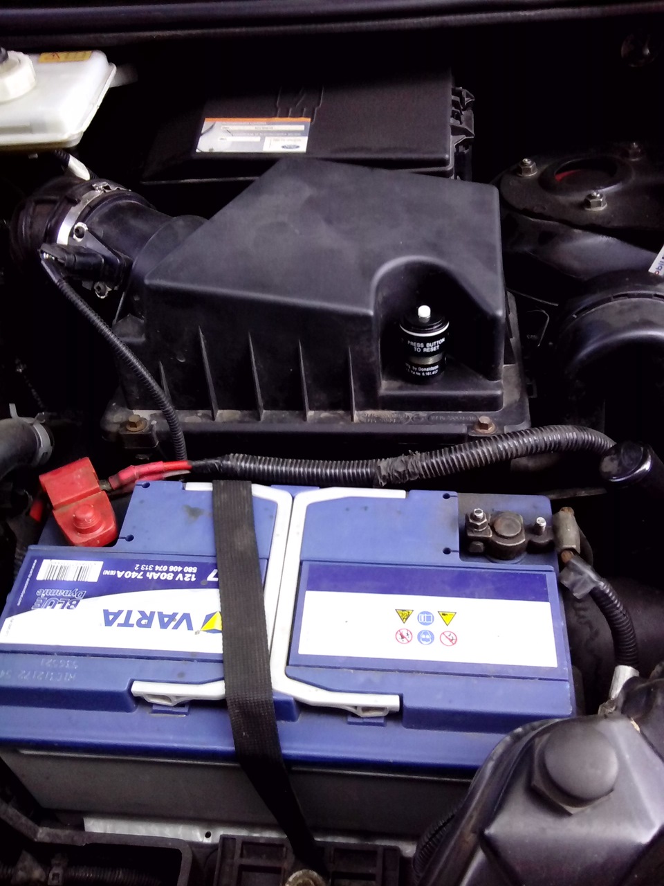 Установка датчика загрязненности воздушного фильтра. — Ford Transit ...