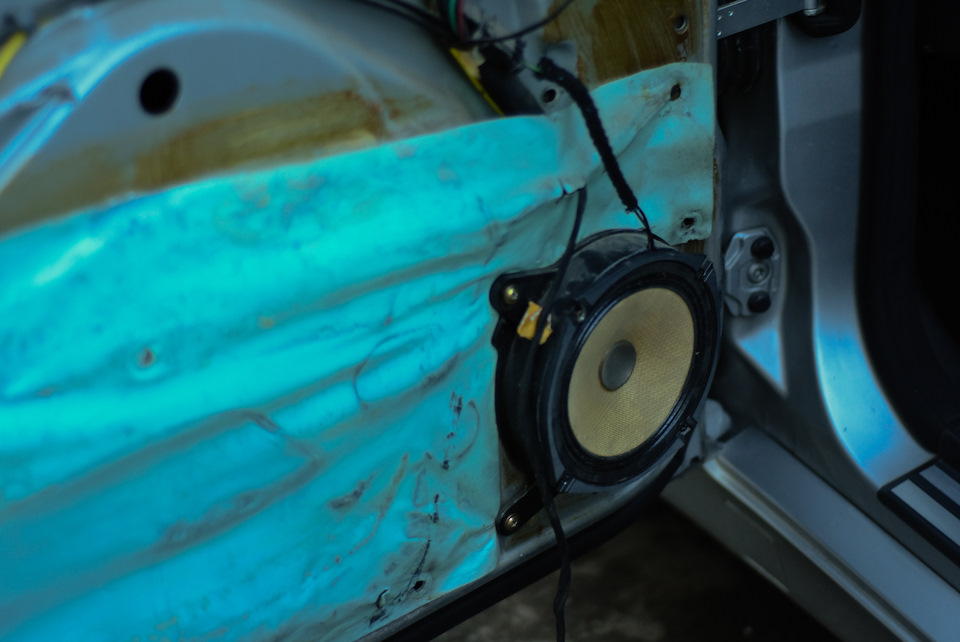 —Ставим динамики и собираем все качественно — Mercedes-Benz E-Class ...