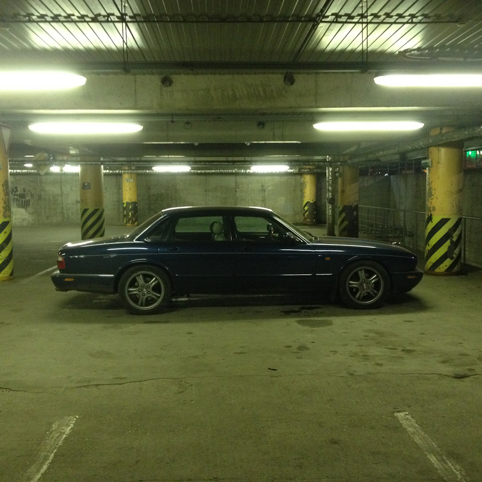 Перевозчик :D — Jaguar XJ Mark 2, 4 л, 1998 года | просто так | DRIVE2