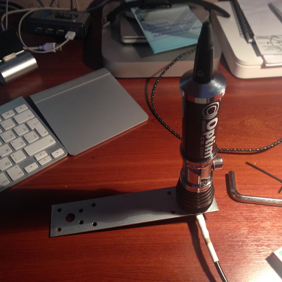 Рация Megajet MJ-555, антена Optim 2001, часть первая, вступительная. — Renault Duster (1G), 2 л ...