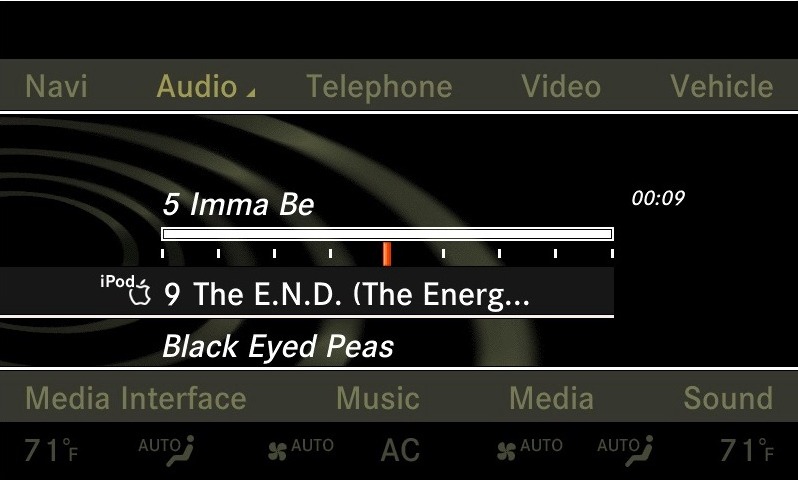 Media Interface Plus для подключения iPod и iPhone. — Mercedes-Benz GLK ...