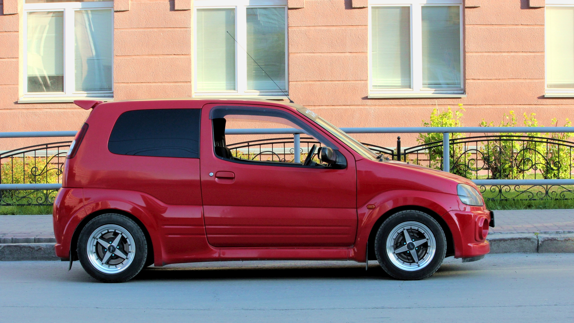 Suzuki Swift (1G) 1.5 бензиновый 2003 | HT81S на DRIVE2