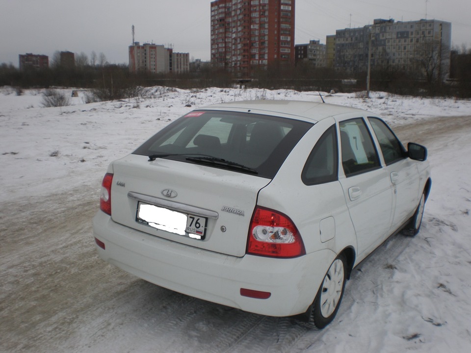 Наклейка Драйв2 — Lada Приора хэтчбек, 1,6 л, 2013 года | аксессуары ...