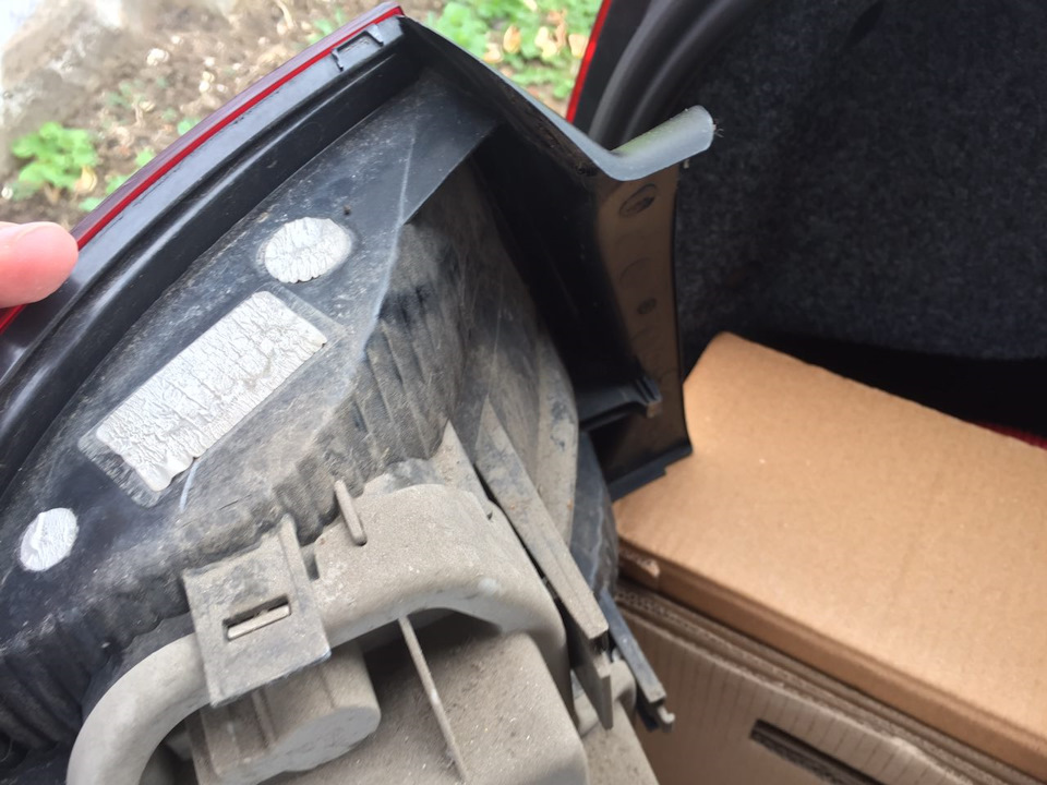 6RU945096E Фонарь задний правый для Volkswagen Polo VAG | Запчасти на ...