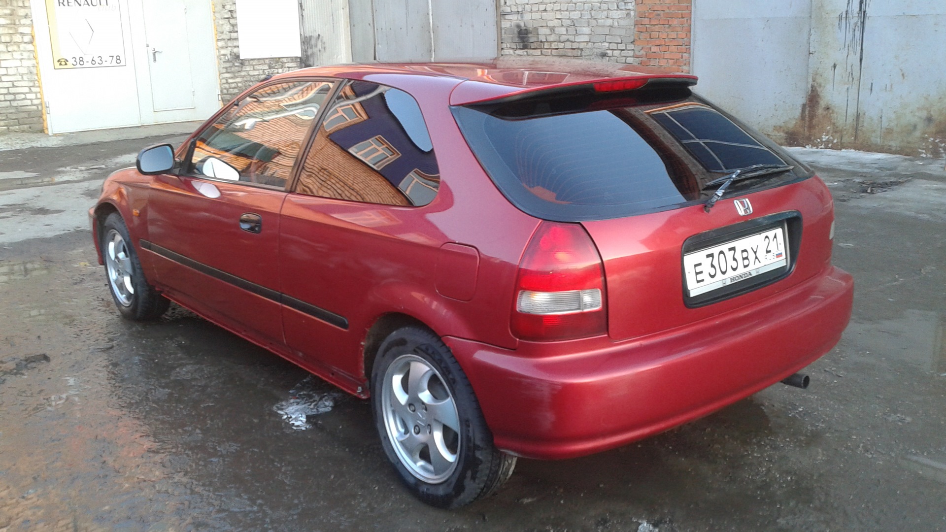 Honda Civic Hatchback (6G) 1.4 бензиновый 2000 | EJ9 на DRIVE2
