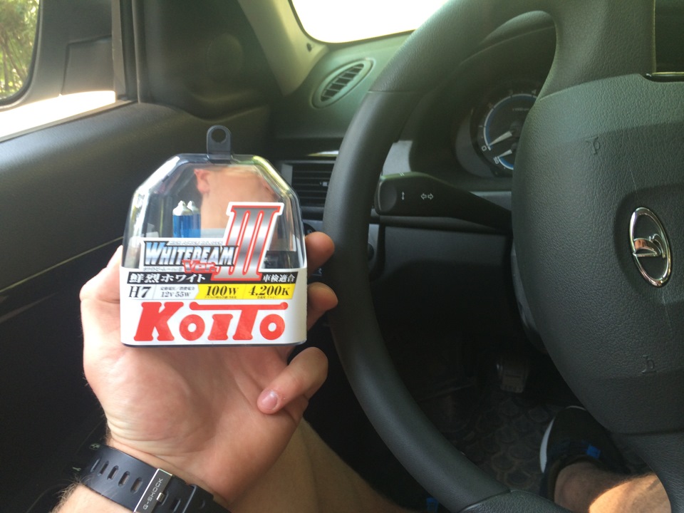 Koito Whitebeam — Lada Приора хэтчбек, 1,6 л, 2014 года | тюнинг | DRIVE2