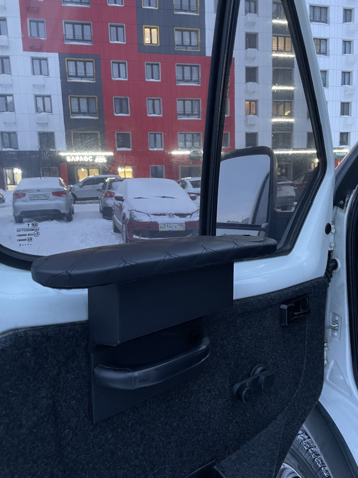 Подлокотники — ГАЗ Газель, 2,8 л, 2015 года | аксессуары | DRIVE2