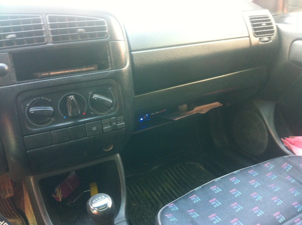 Новая магнитола. — Volkswagen Golf Mk3, 1,6 л, 1994 года | автозвук ...