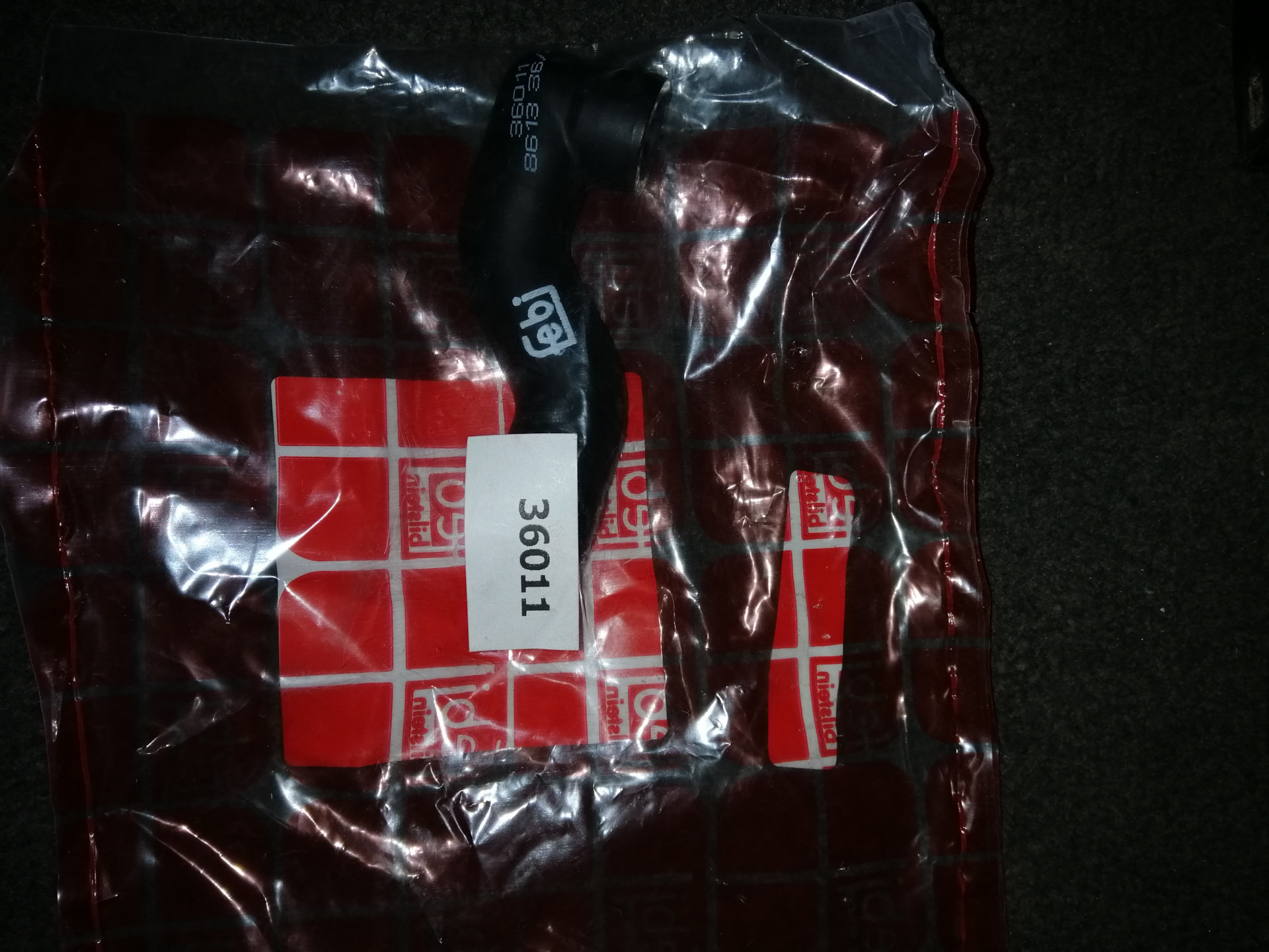 Замена патрубка системы охлаждения — Mercedes-Benz C-Class (W202), 2 л ...