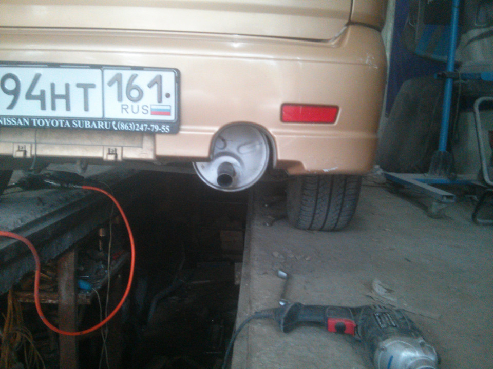 Выхлоп. — Nissan Cube I, 1,3 л, 1998 года | визит на сервис | DRIVE2