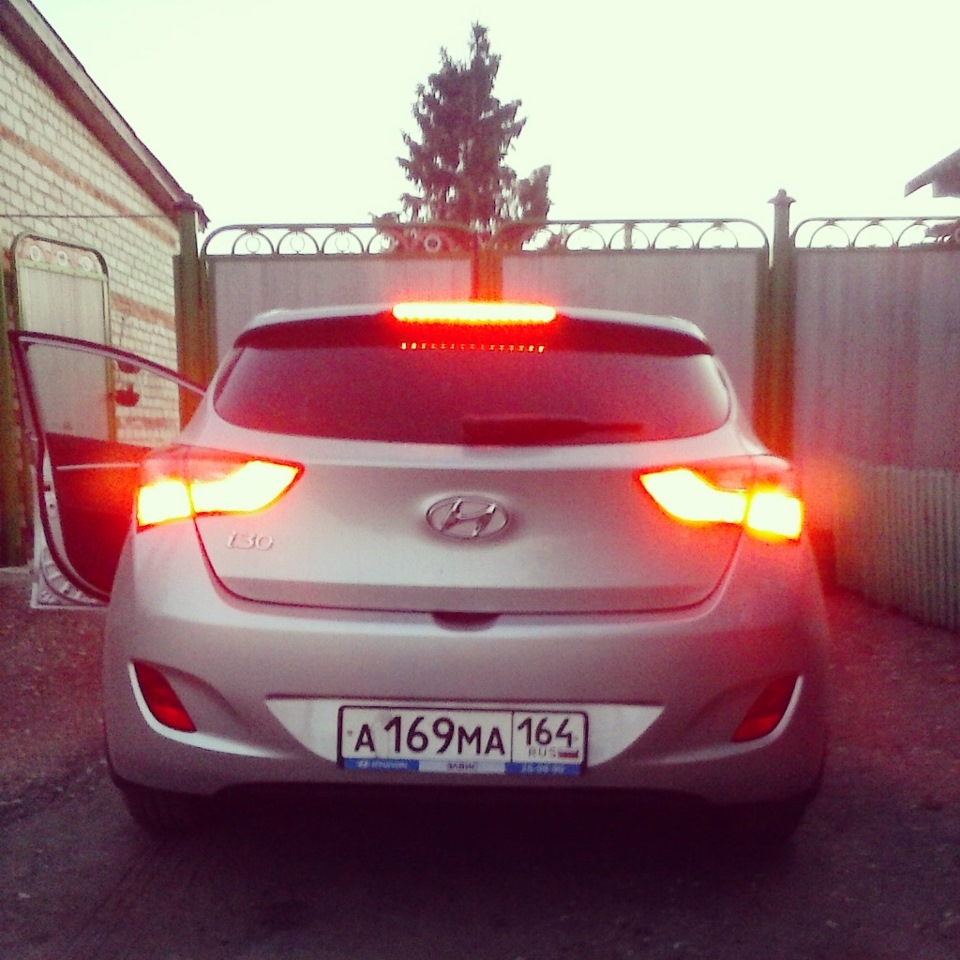 Стопы в крышке багажника — Hyundai i30 (2G), 1,6 л, 2013 года | другое ...