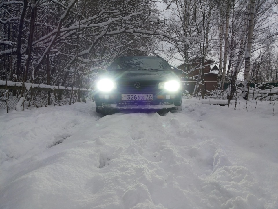 Съездили на дачу — Volkswagen Passat Variant B4 1 8 л 1996 года