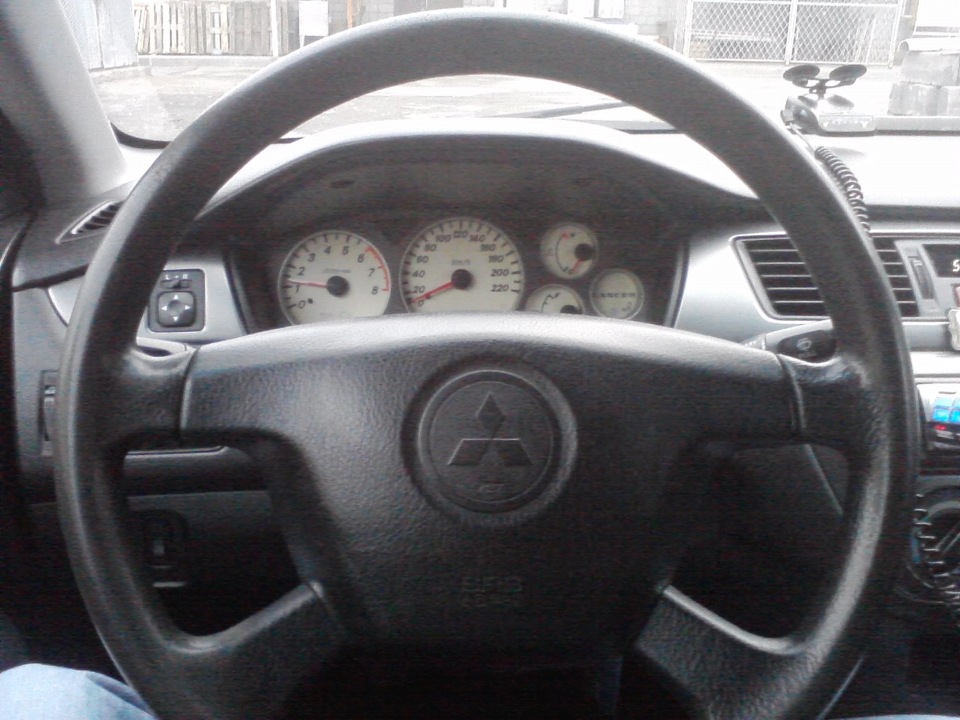 Руль МОМО — Mitsubishi Lancer IX, 1,6 л, 2006 года | стайлинг | DRIVE2