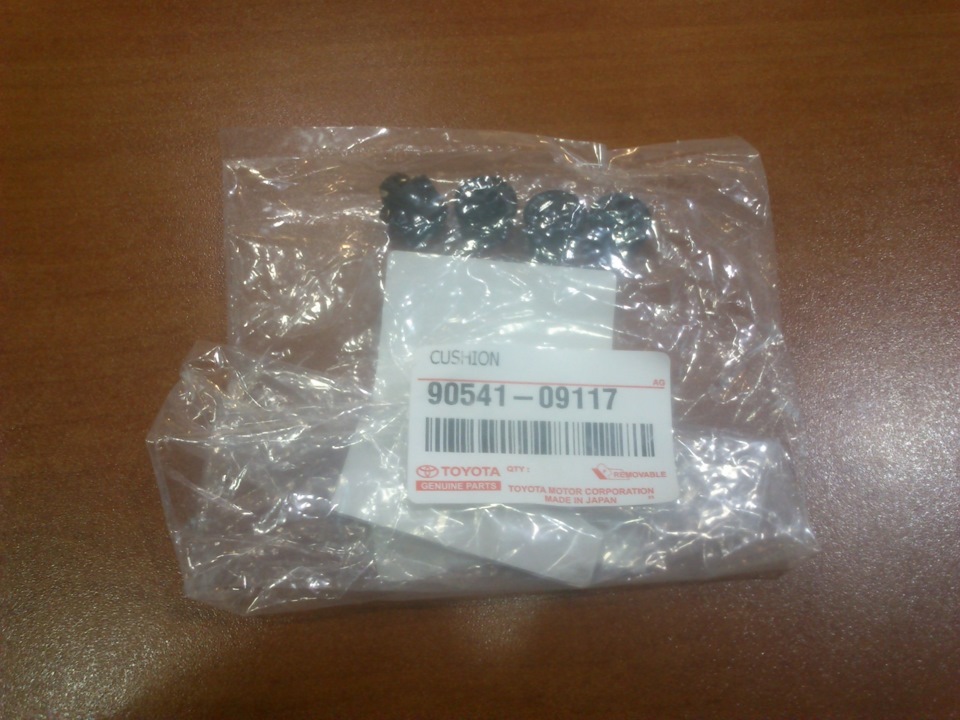 Дверные упоры… — Toyota Camry (XV40), 2,4 л, 2009 года | запчасти | DRIVE2