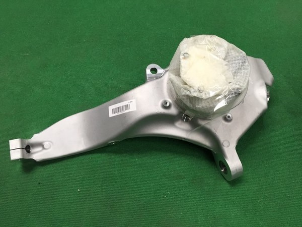 Поворотный кулак передний LH левый | Range Rover LR040119, LR078150 ...