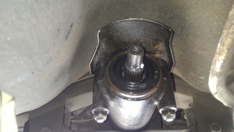 Замена сальника хвостовика заднего редуктора + Suprotec — Subaru Legacy ...