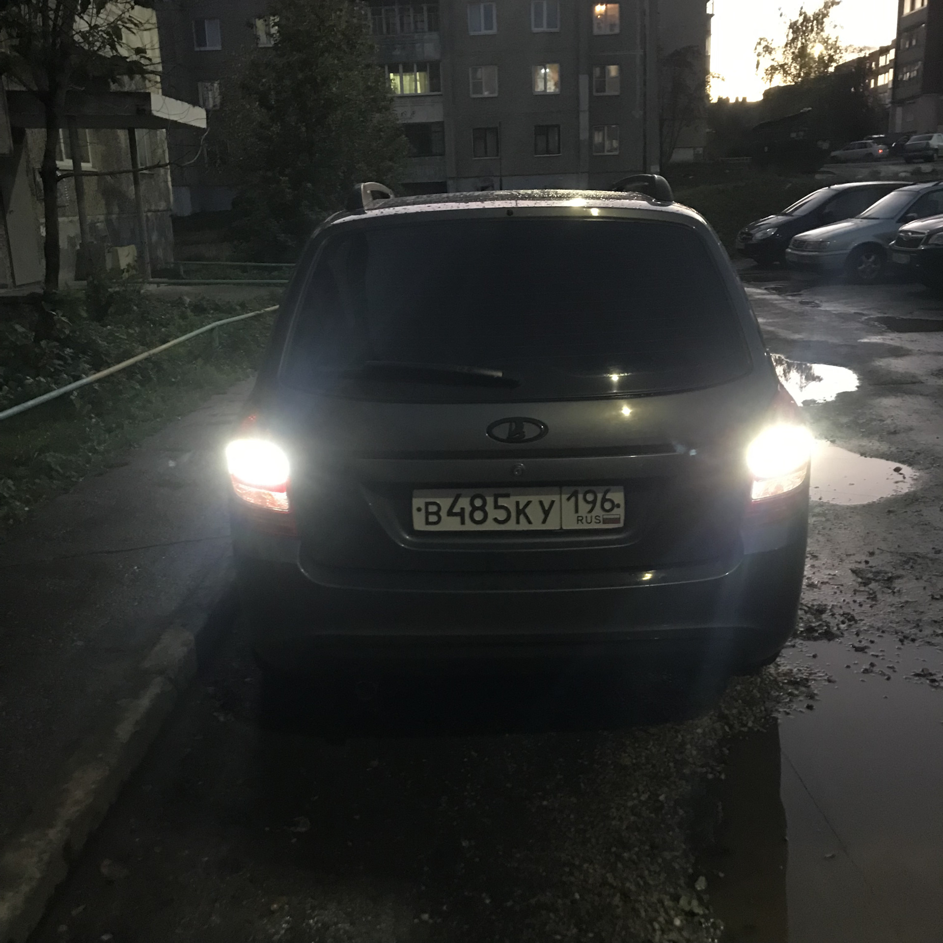 Лед лампы в задний ход — Lada Калина 2 универсал, 1,6 л, 2015 года ...