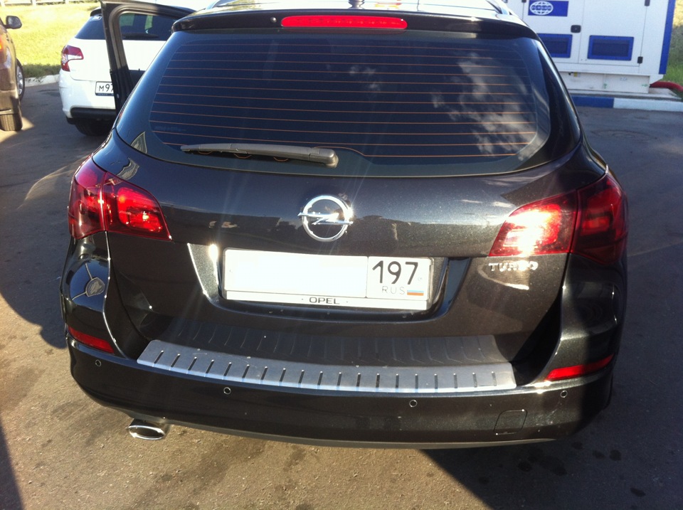 накладка на бампер opel astra j st — Opel Astra J, 1,4 л., 2011 года ...