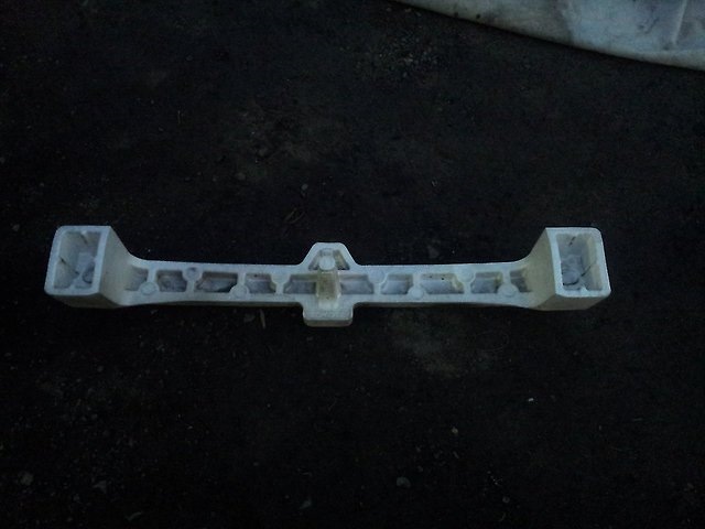 Установка усилителя заднего бампера — Toyota Prius (20), 1,5 л, 2008 ...