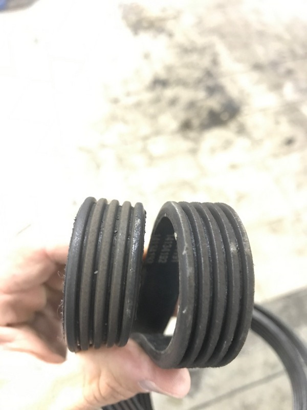 Замена приводных ремней — Volvo XC60 (1G), 2,5 л, 2009 года | плановое ...