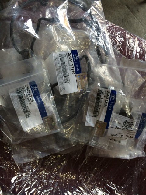 2244137110 Прокладка клапанной крышки двигателя KIA HYUNDAI | Запчасти ...