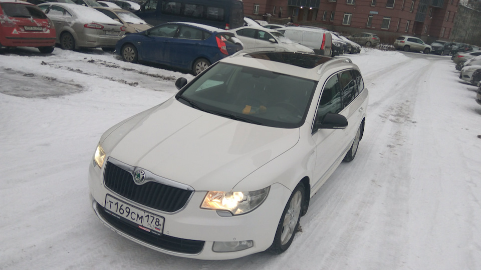Выбор аккумулятора — Skoda Superb Combi (Mk2), 2 л, 2012 года ...