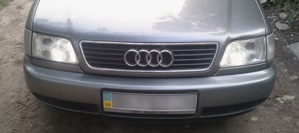 наконец поменял лампы в габаритах — Audi A6 (C4), 2,6 л, 1997 года ...