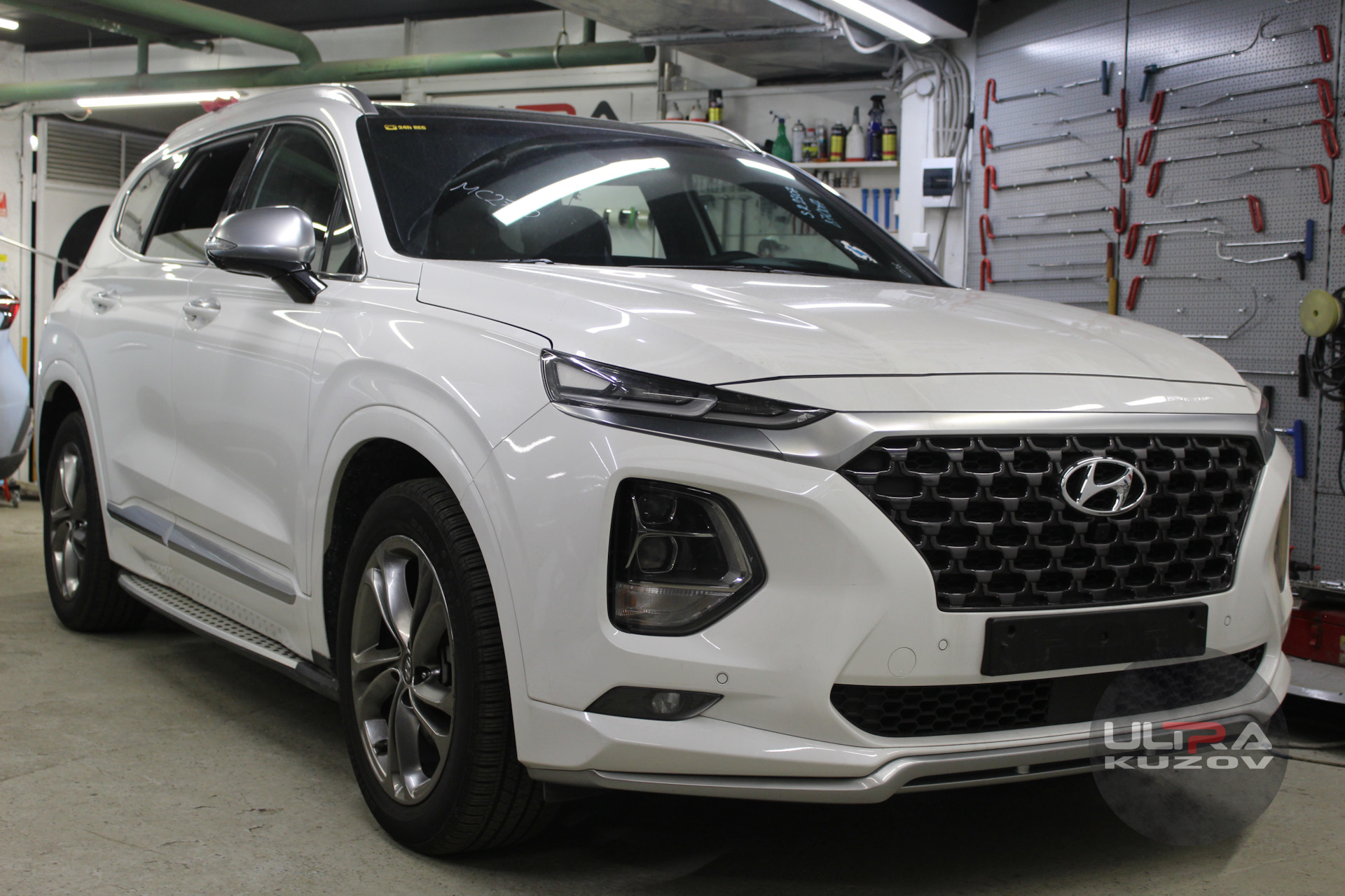 Удаление вмятин без покраски на задней двери Hyundai Santa Fe ...